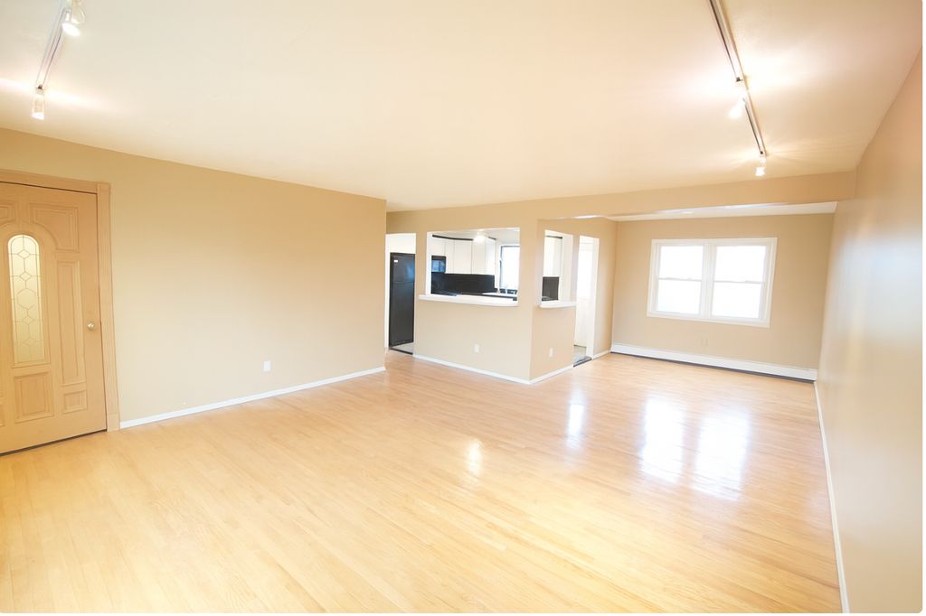 172 2nd St #A, Hicksville, NY 11801 - See Est. Value, Schools & More