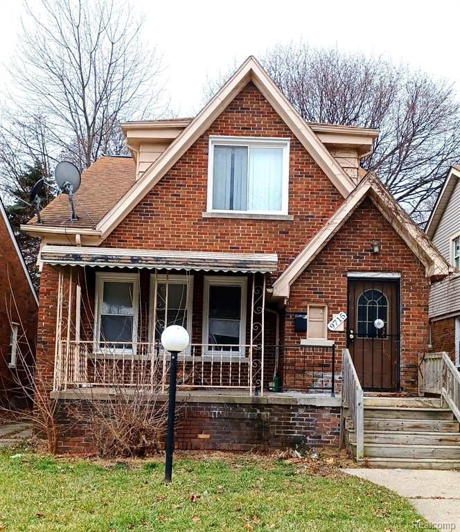 9715 Wayburn St, Detroit, MI 48224 - See Est. Value, Schools & More