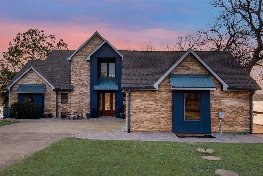 290 September Dr, Streetman, TX 75859 - See Est. Value, Schools & More