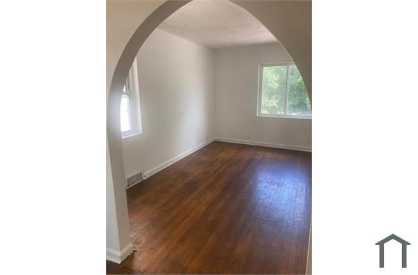 2065 Harrison Ave #4, Cincinnati, OH 45214 - See Est. Value, Schools & More