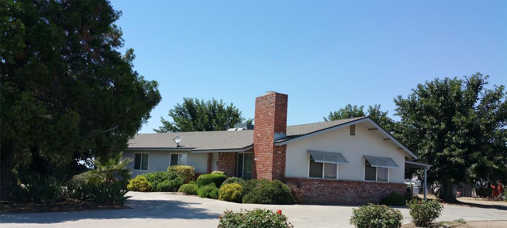 22304 E Parlier Ave, Reedley, CA 93654 - See Est. Value, Schools & More