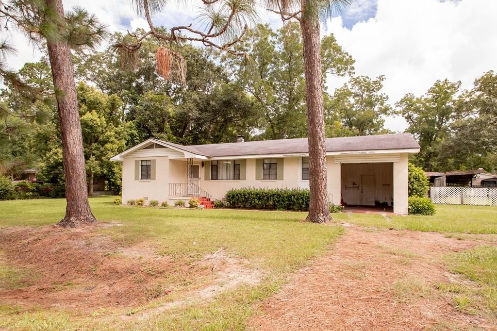 602 Community Dr, Waycross, GA 31501 - See Est. Value, Schools & More