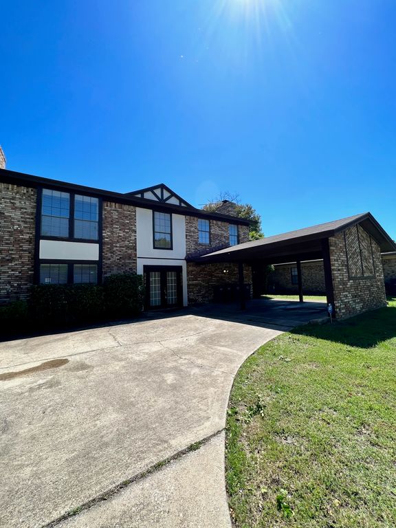 6824 Brentwood Stair Rd, Fort worth, TX 76112 - See Est. Value, Schools ...