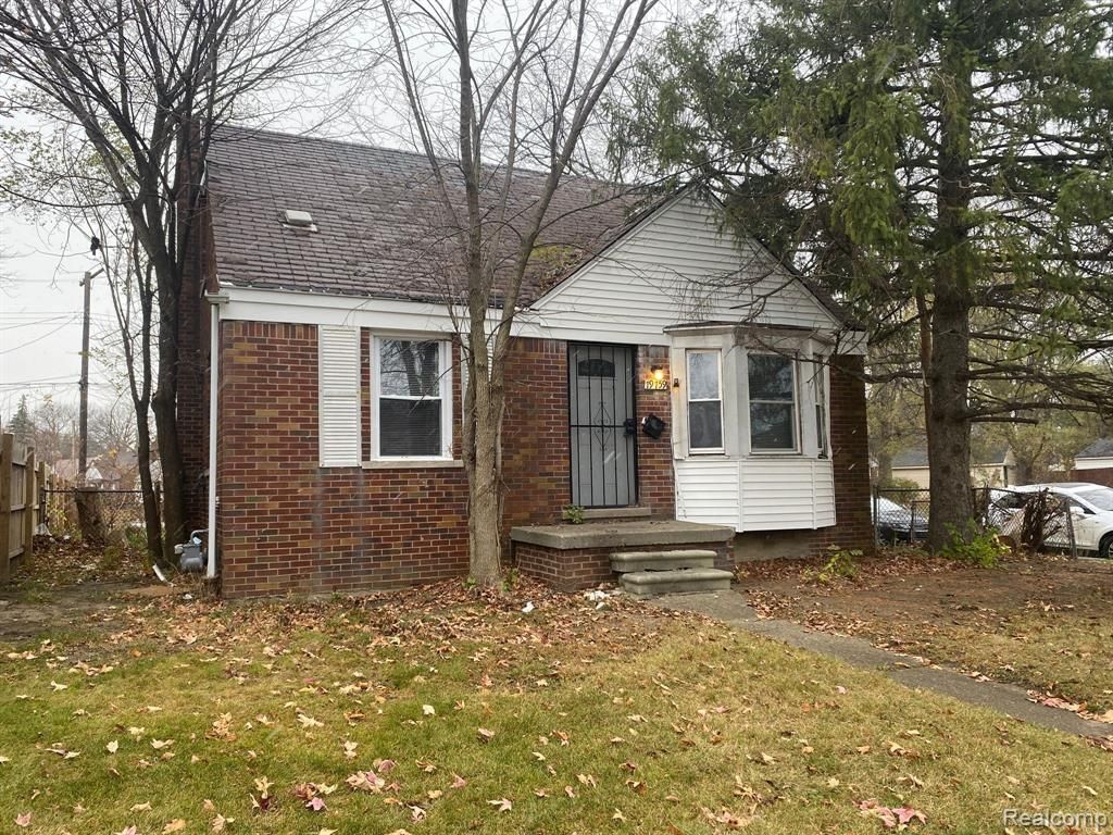 19759 Kelly Rd, Harper Woods, MI 48225 | MLS# 20221063228 | Trulia