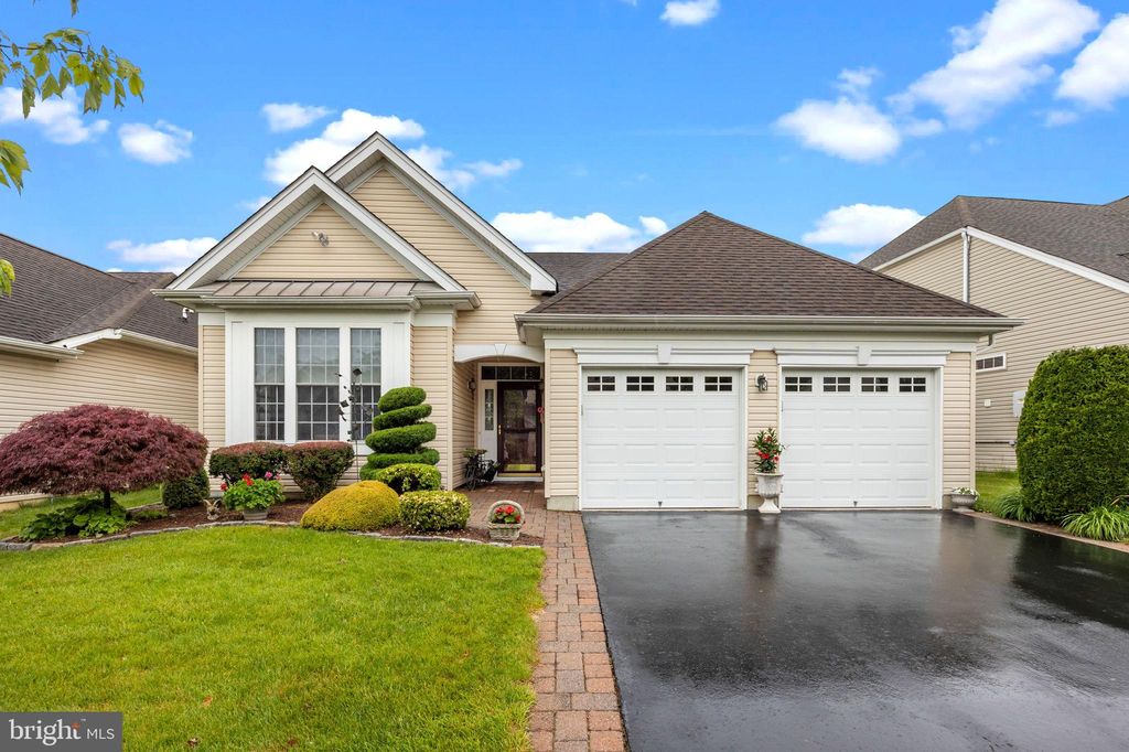 93 Einstein Way, East Windsor, NJ 08512 - See Est. Value, Schools & More