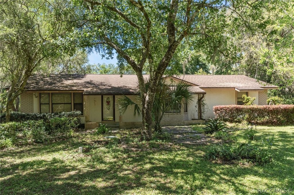 5740 N Highland Park Dr, Hernando, FL 34442 - See Est. Value, Schools & More