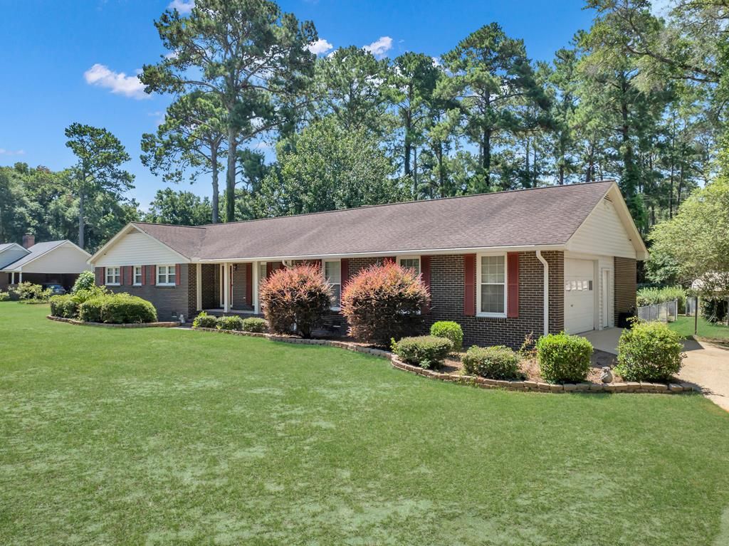 146 Southill Dr, Leesburg, GA 31763 - See Est. Value, Schools & More