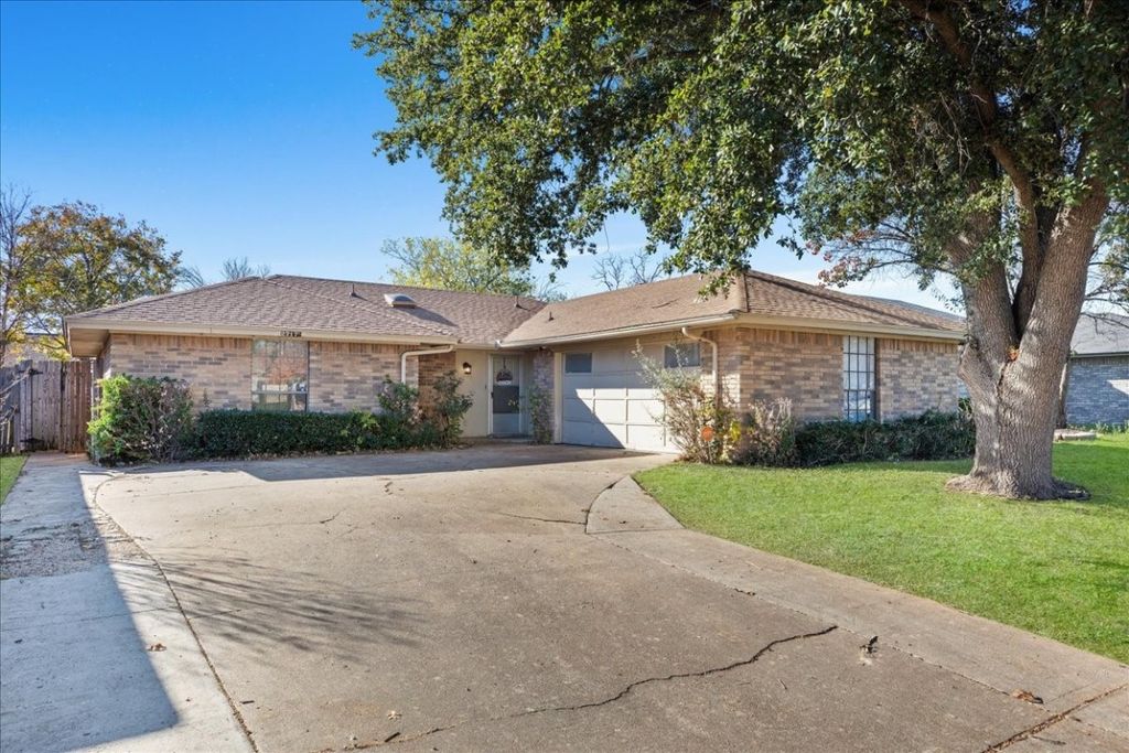 2717 S Meadow Dr, Fort Worth, TX 76133 | MLS# 20481489 | Trulia