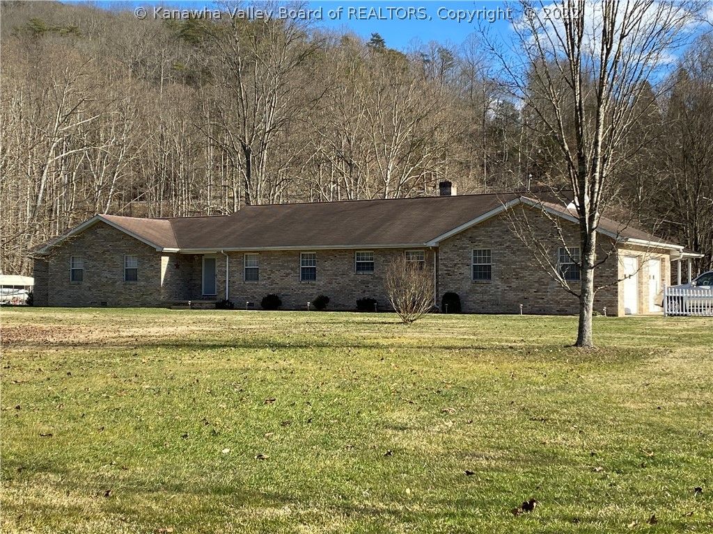 101 Country Ln, Elkview, WV 25071 | Trulia