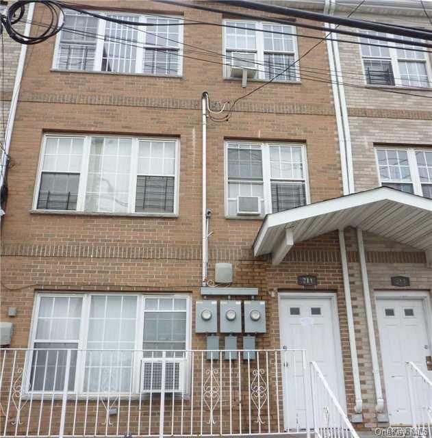 211 Beach 28th Street, Far Rockaway, NY 11691 - See Est. Value, Schools ...