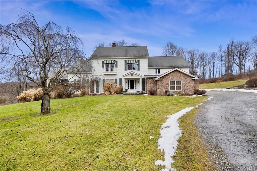 1017 Centre Road, Staatsburg, NY 12580 - See Est. Value, Schools & More