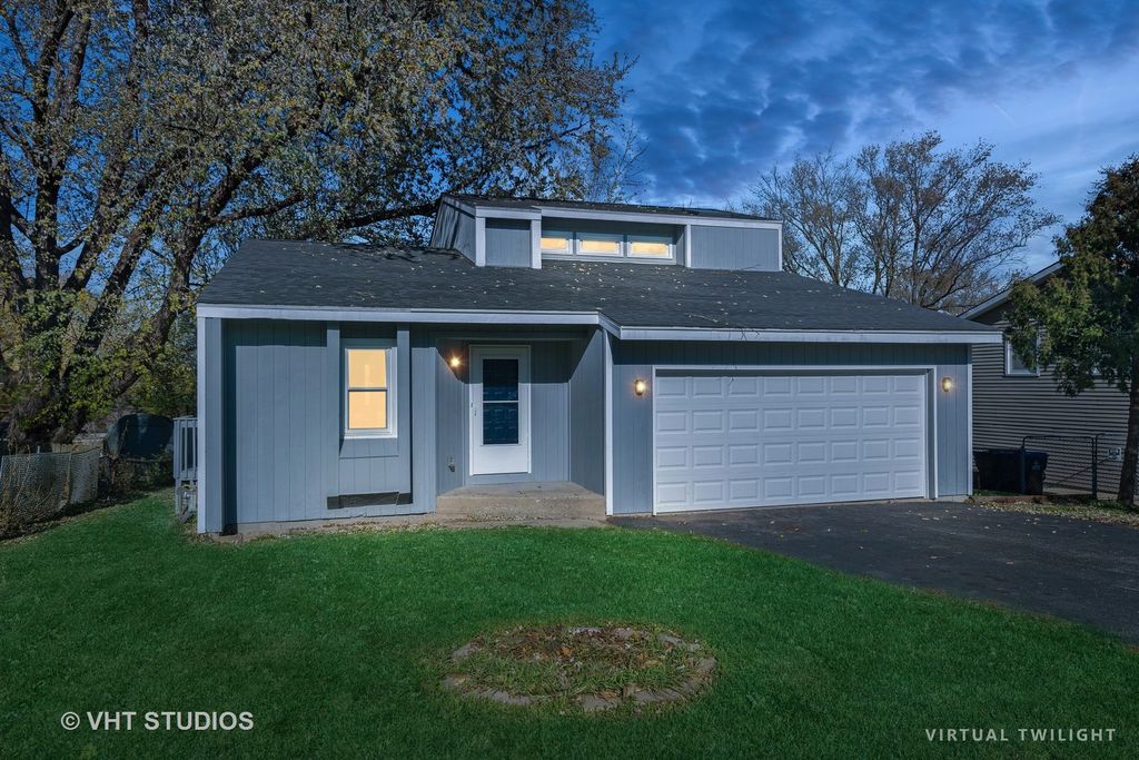 8920 Acorn Path, Wonder Lake, IL 60097 - See Est. Value, Schools & More