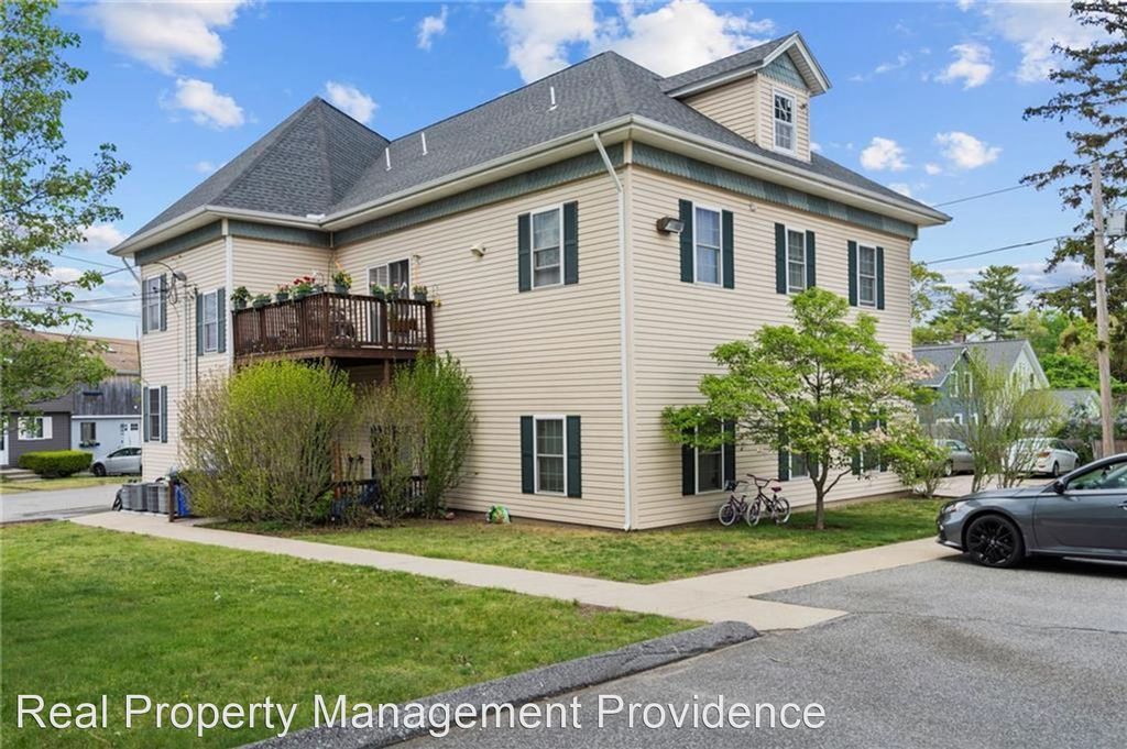 1 River St #1A, Riverside, RI 02915 - See Est. Value, Schools & More