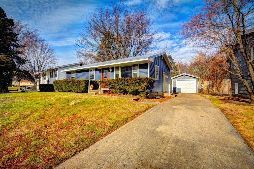 336 Newcastle Dr, Decatur, IL 62526 - See Est. Value, Schools & More