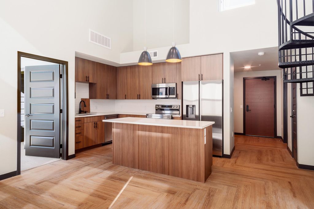 2480 Arapahoe St #208, Denver, CO 80205 - See Est. Value, Schools & More