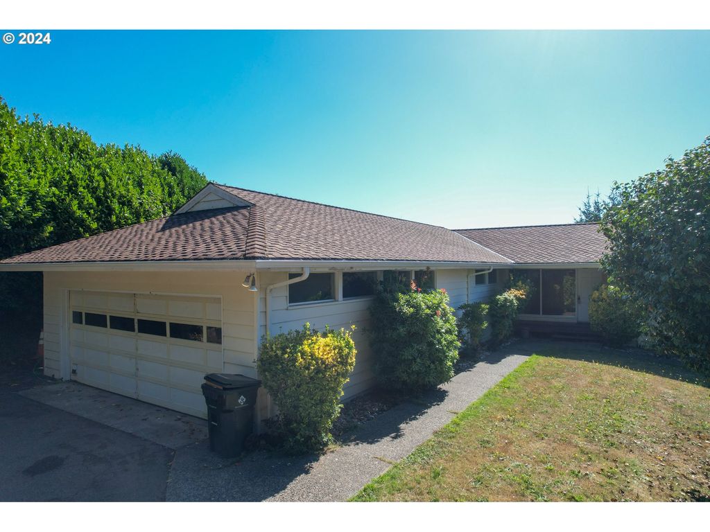 66681 Hummingbird Ln, North Bend, OR 97459 - See Est. Value, Schools & More