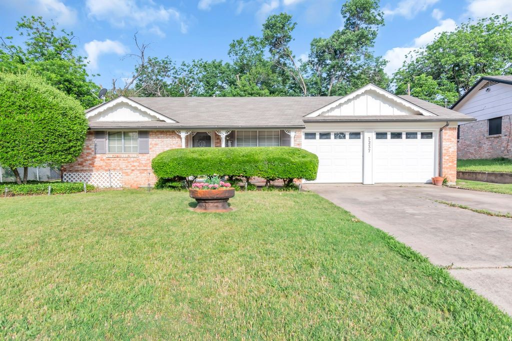 3237 Gene Ln, Haltom City, TX 76117 - See Est. Value, Schools & More