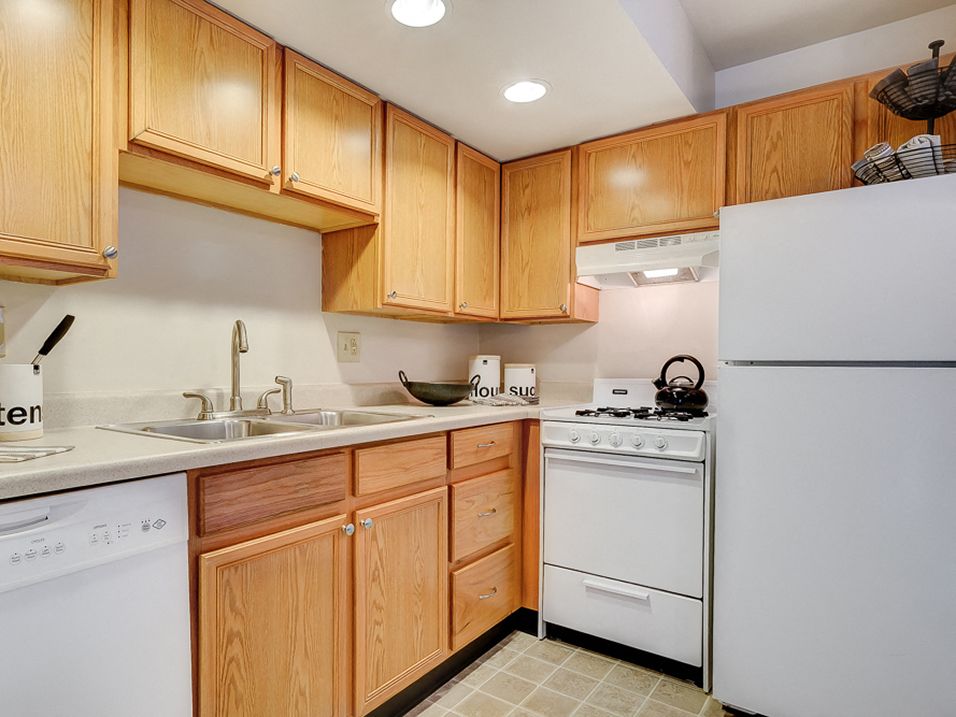 7482 Hardscrapple Dr #7407-C, Saint Louis, MO 63123 - See Est. Value ...