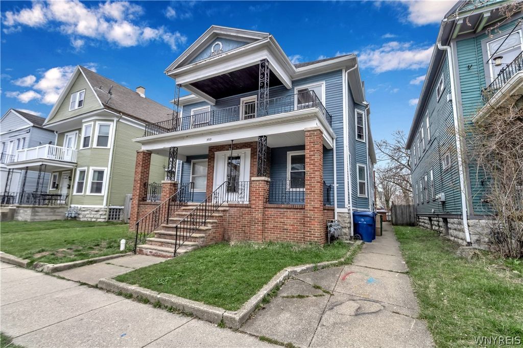 352 Auburn Ave, Buffalo, NY 14213 - See Est. Value, Schools & More