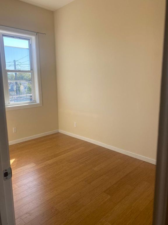 1053 Morris Park Ave #3, Bronx, NY 10461 | Trulia