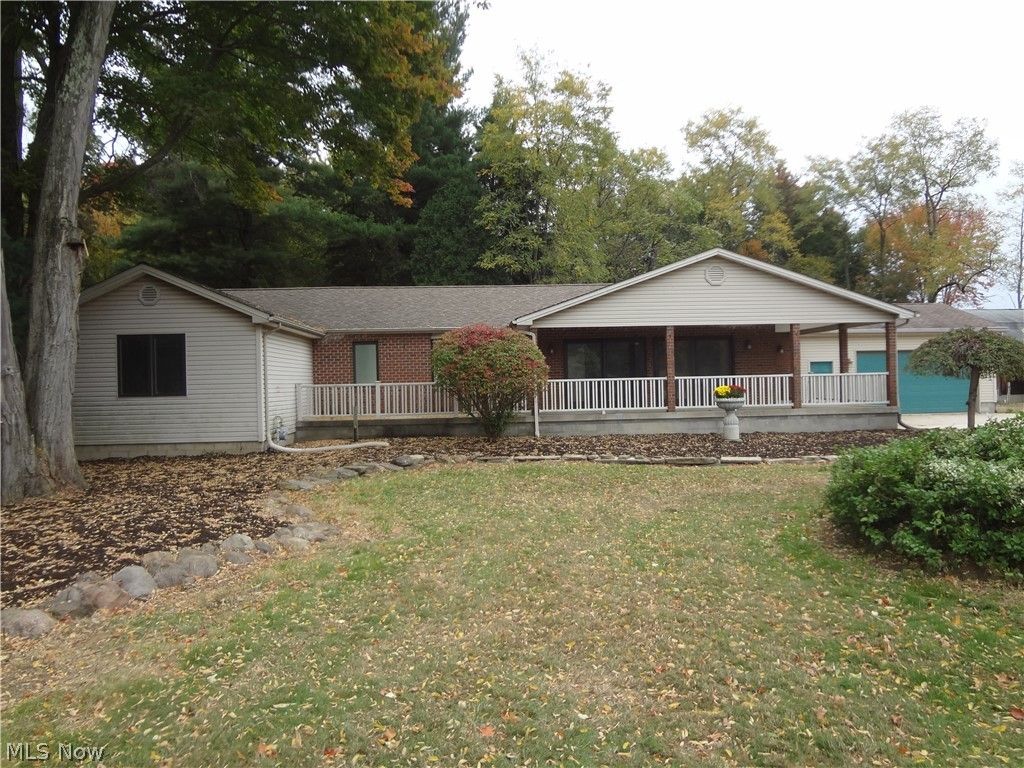 2722 Hallock Young Rd, Mineral Ridge, OH 44481 | Trulia