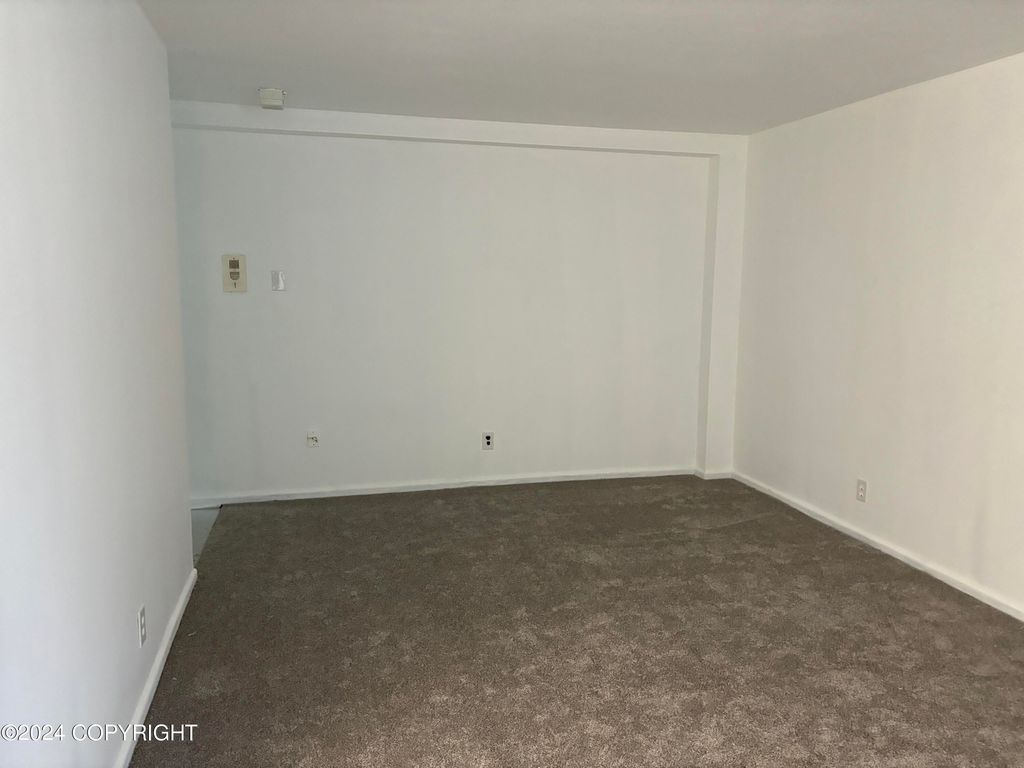 525 W 3rd Ave #7, Anchorage, AK 99501 - See Est. Value, Schools & More