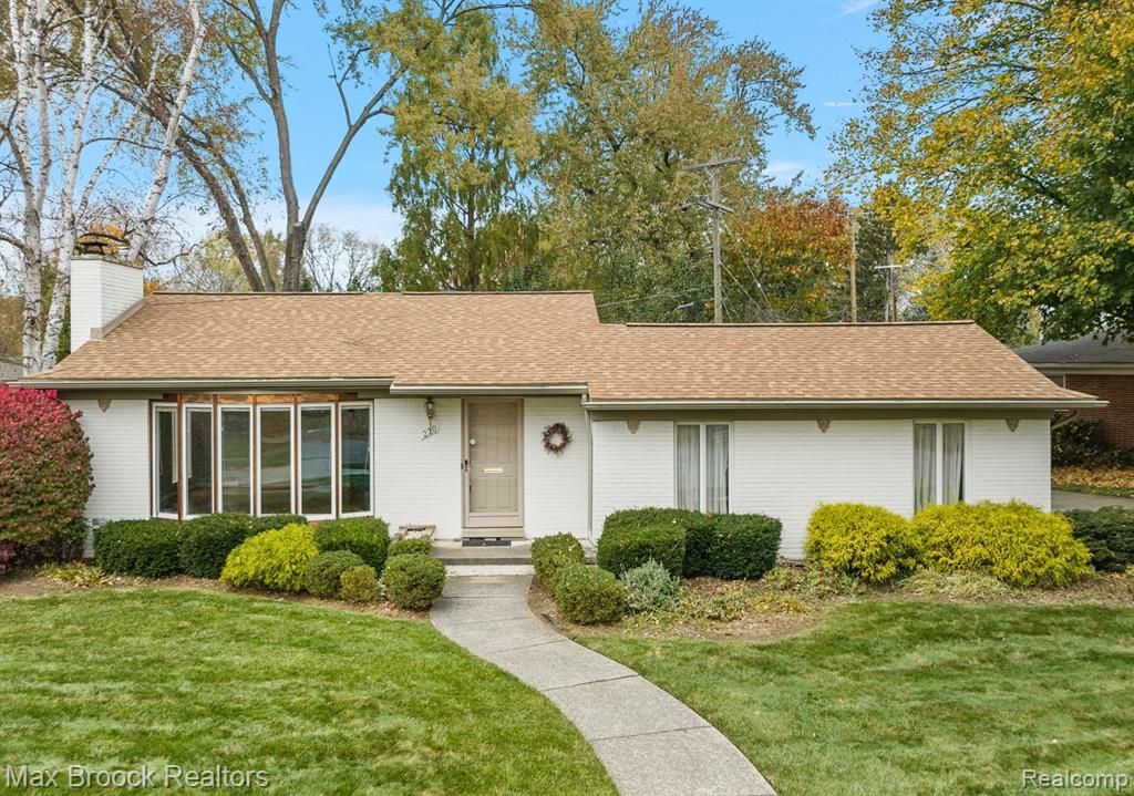 220 S Williamsbury Rd, Bloomfield Hills, MI 48301 - See Est. Value ...