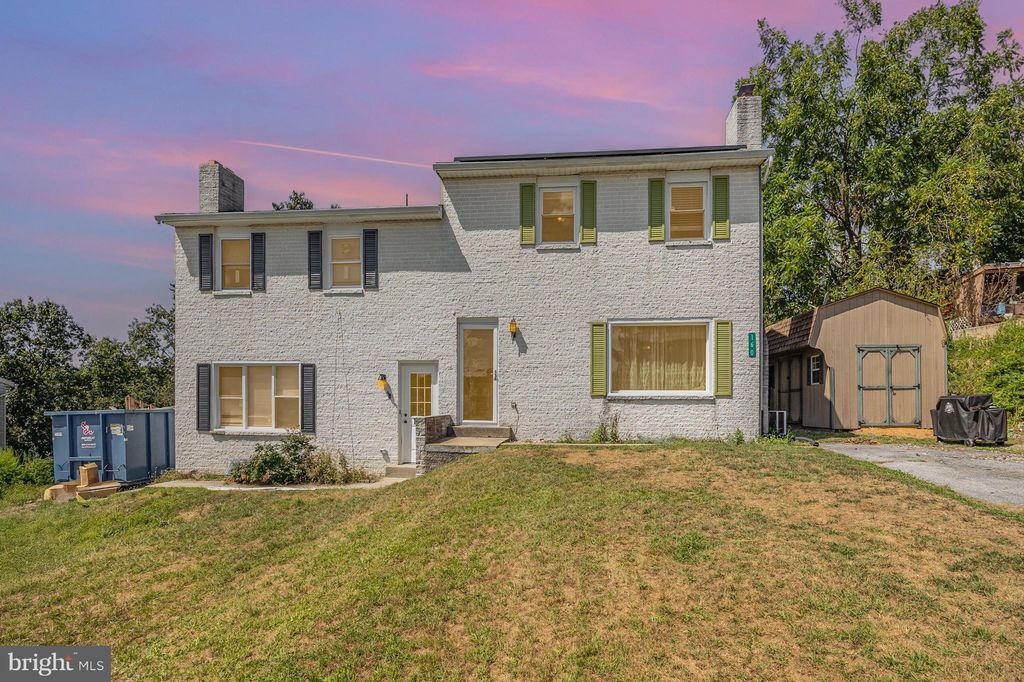 160 Faith Cir, Carlisle, PA 17013 - See Est. Value, Schools & More