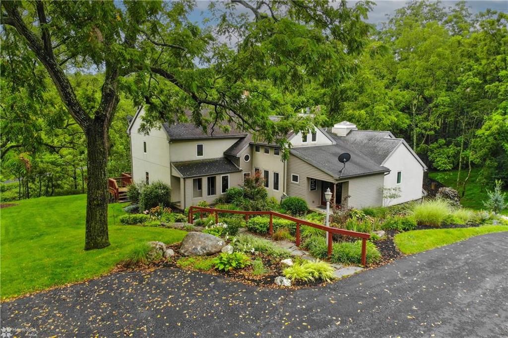 8895 Valley Rd, Fogelsville, PA 18051 - See Est. Value, Schools & More