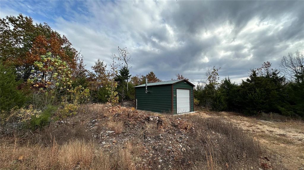 19 Lake Forest Farm, Richwoods, MO 63071 | Trulia