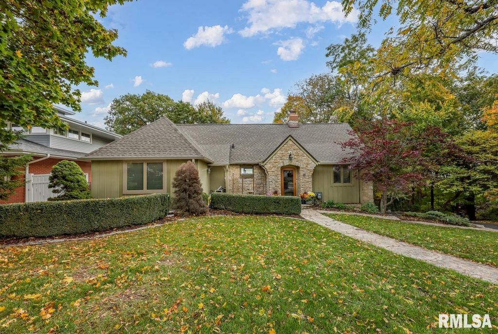 342 E High Point Rd, Peoria, IL 61614 - See Est. Value, Schools & More