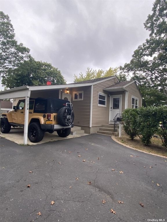 1214 Howells Road, Bay Shore, NY 11706 | Trulia