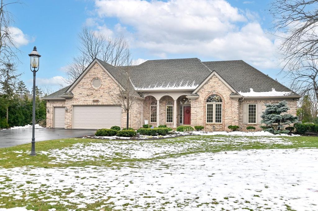 14255 Woodmount DRIVE, Brookfield, WI 53005 - See Est. Value, Schools ...