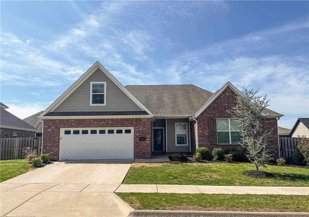 3043 E Peaceful Dr, Fayetteville, AR 72701 - See Est. Value, Schools & More
