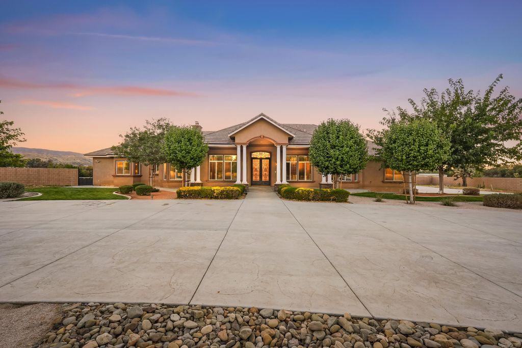 41035 30th St W, Palmdale, CA 93551 - See Est. Value, Schools & More