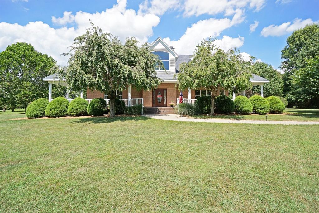 1816 Franklin Meadows Ln, New Richmond, OH 45157 - See Est. Value ...