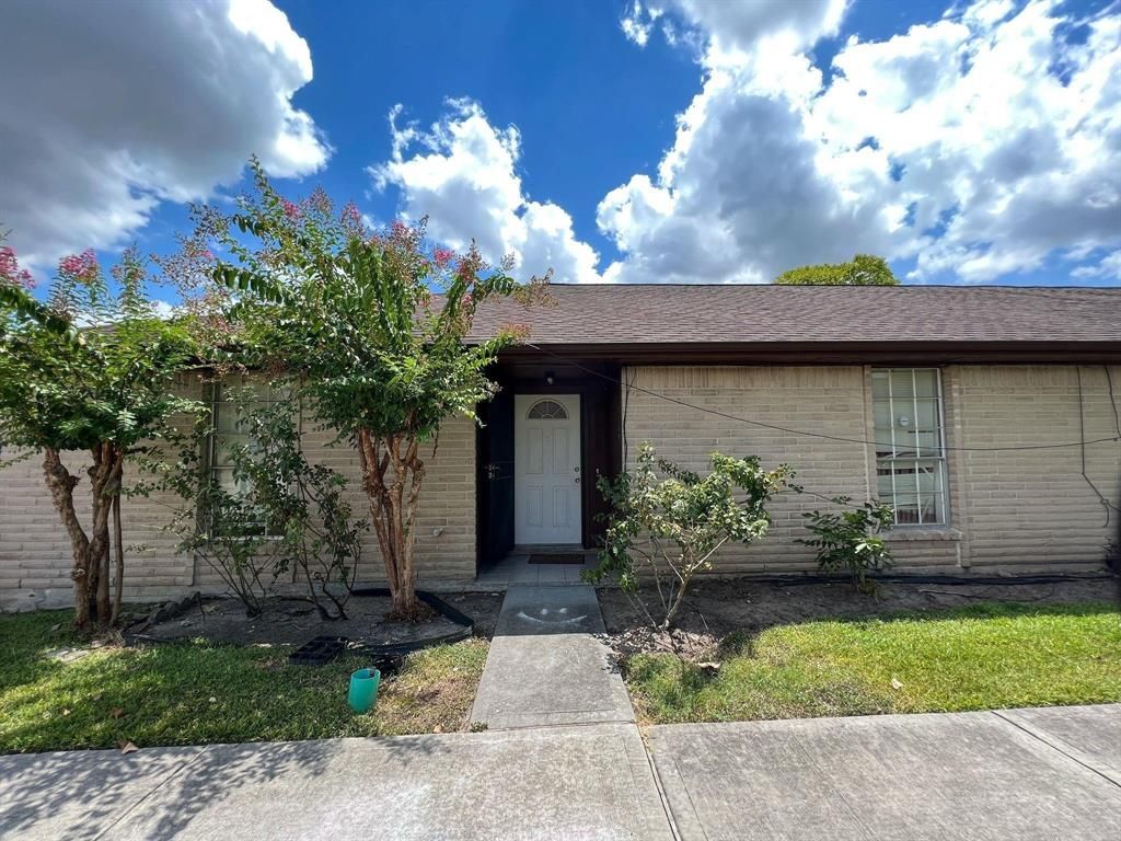 7247 Cook Rd, Houston, TX 77072 | MLS# 70334682 | Trulia