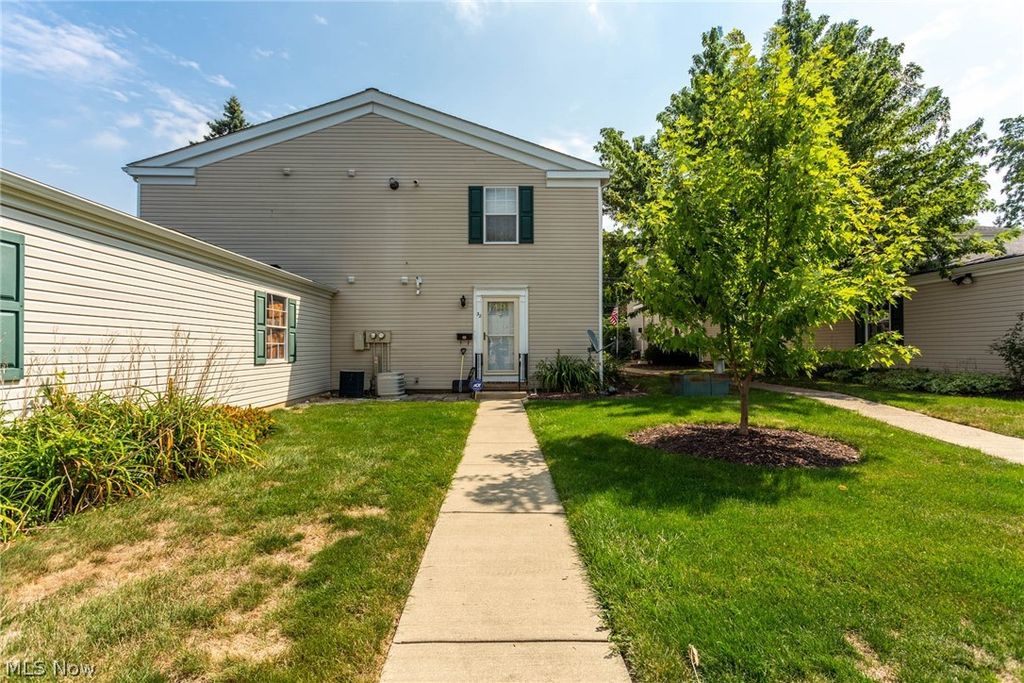 32 Valley Forge Ln, Elyria, OH 44035 | Trulia