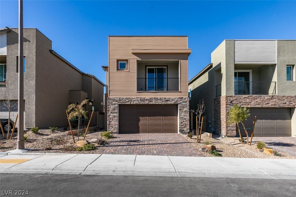 8891 Roadrunner Ravine St, Las Vegas, NV 89166 - See Est. Value ...