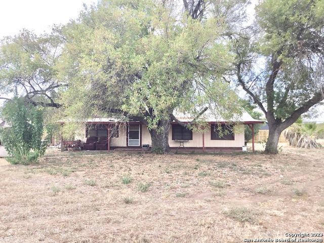 2821 COUNTY ROAD 5710, Devine, TX 78016 | MLS# 1723175 | Trulia