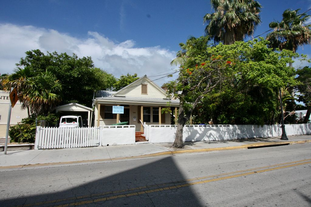 709 Whitehead St, Key West, FL 33040 - See Est. Value, Schools & More