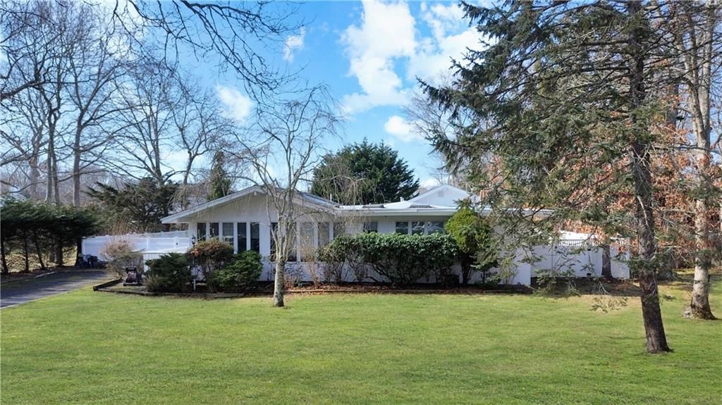 10 Landing Ln, East Quogue, NY 11942 - See Est. Value, Schools & More