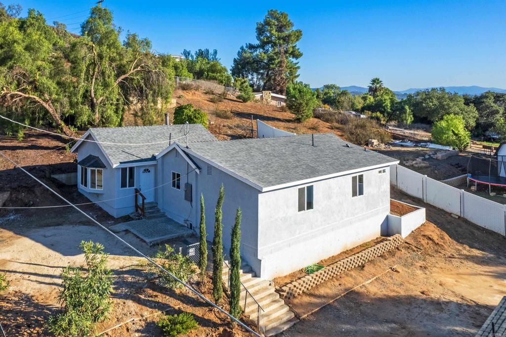 11263 Oak Creek Dr, Lakeside, CA 92040 - See Est. Value, Schools & More