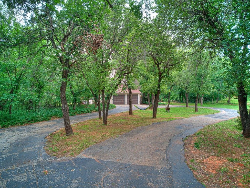 1001 Brook Forest Rd, Edmond, OK 73034 | MLS# 1096214 | Trulia