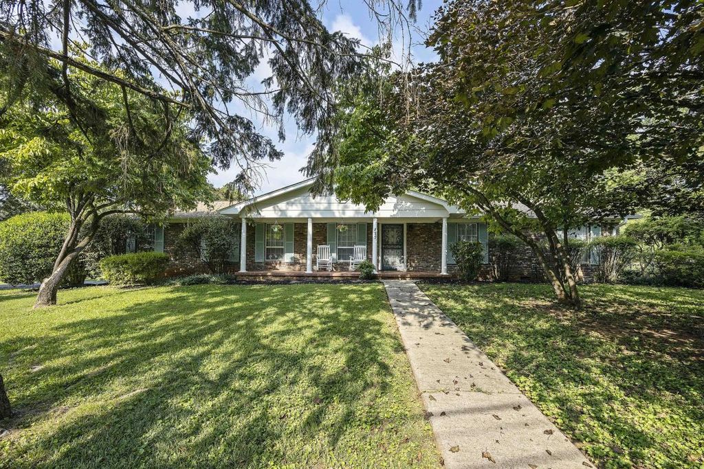 817 Roderick Rd, Knoxville, TN 37923 | Trulia