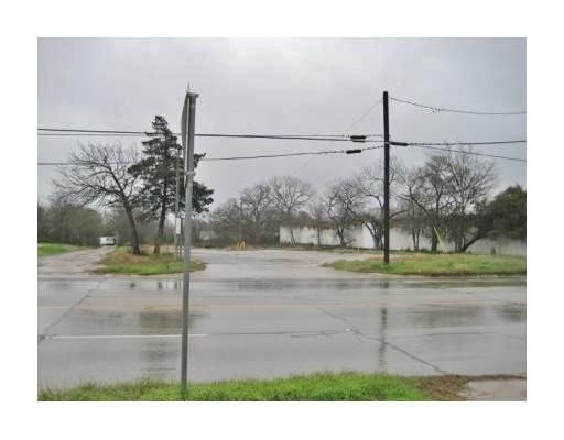 3501 S College Ave, Bryan, TX 77801 - See Est. Value, Schools & More