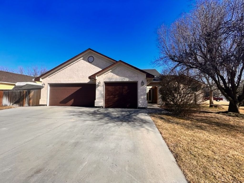 1006 N Watson Way, Eagle, ID 83616 - See Est. Value, Schools & More