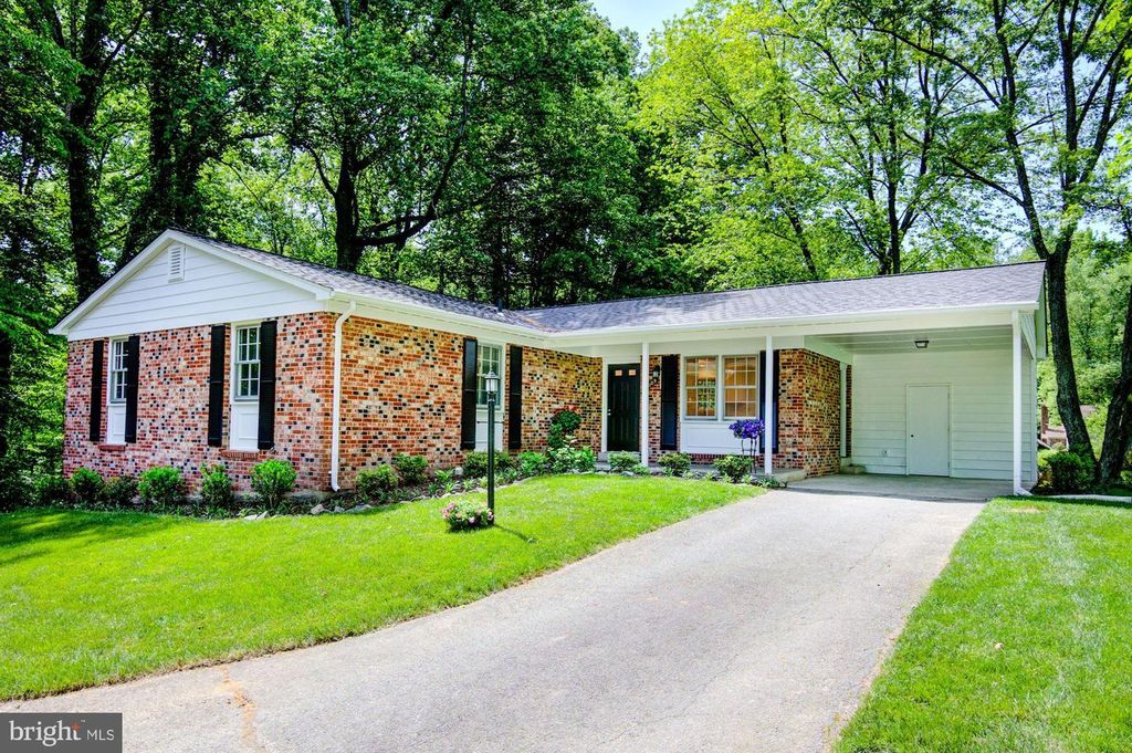 7009 Cottontail Ct, Springfield, VA 22153 - See Est. Value, Schools & More