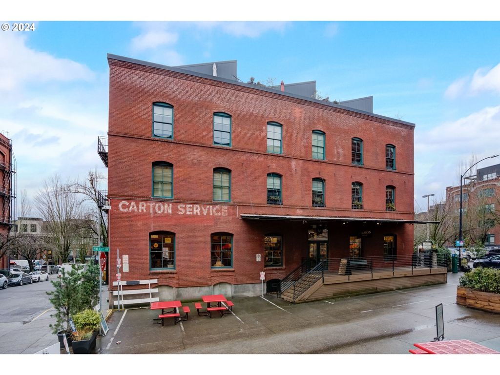 1240 NW Hoyt St #5, Portland, OR 97209 - See Est. Value, Schools & More