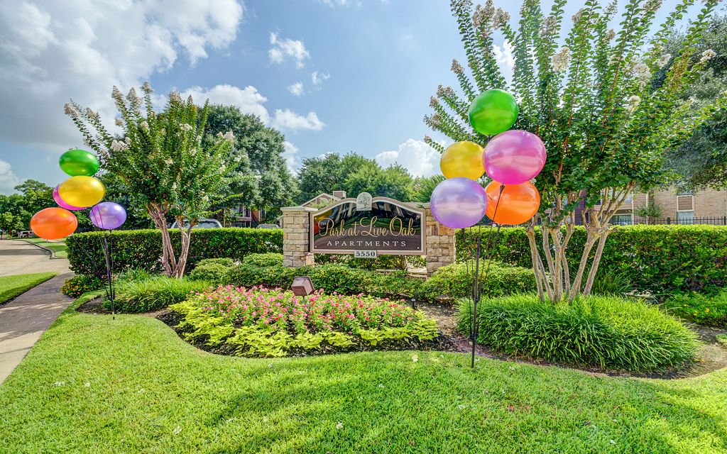 5550 Holly View Dr #1202, Houston, TX 77091 | Trulia